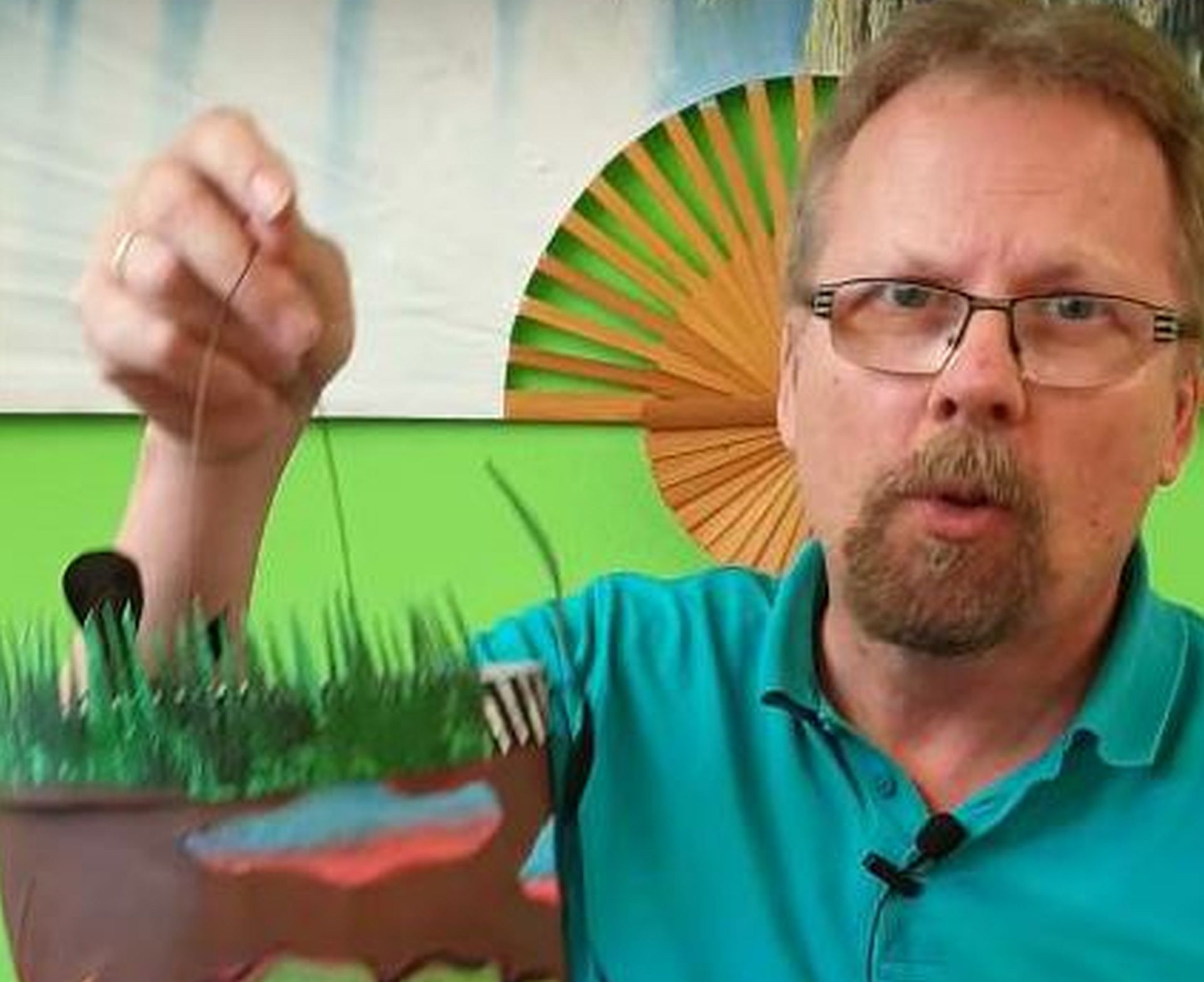 Folge 5 "Neues von Deuß" ist online: Laternenlichter- Hoffnungslichter ...